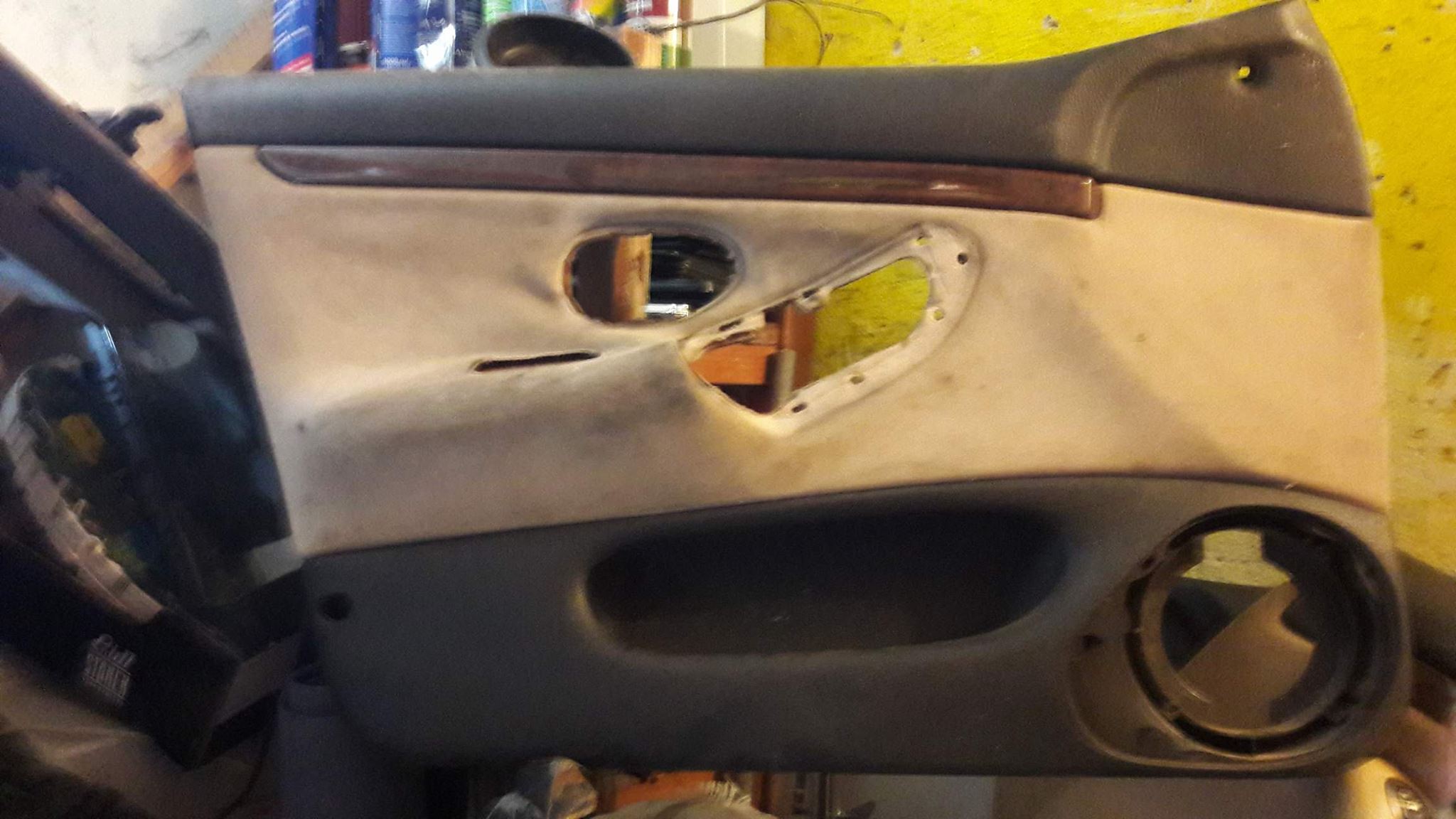 Peugeot 406-tapece, kastlík, plata, zapalovací rampa, zámek kapoty ...